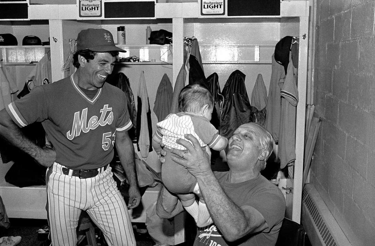 Bobby Valentine recalls his coach and friend Tommy Lasorda