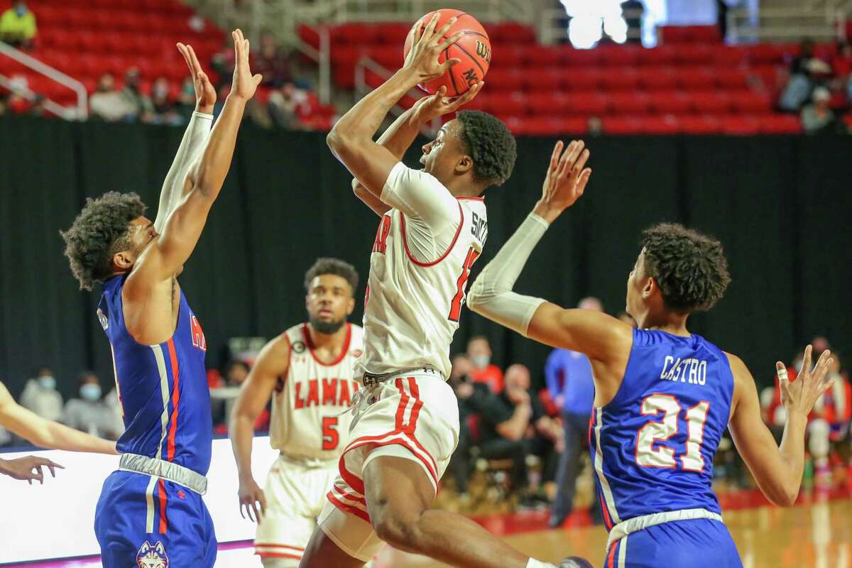 Sullivan leads Lamar to first SLC win