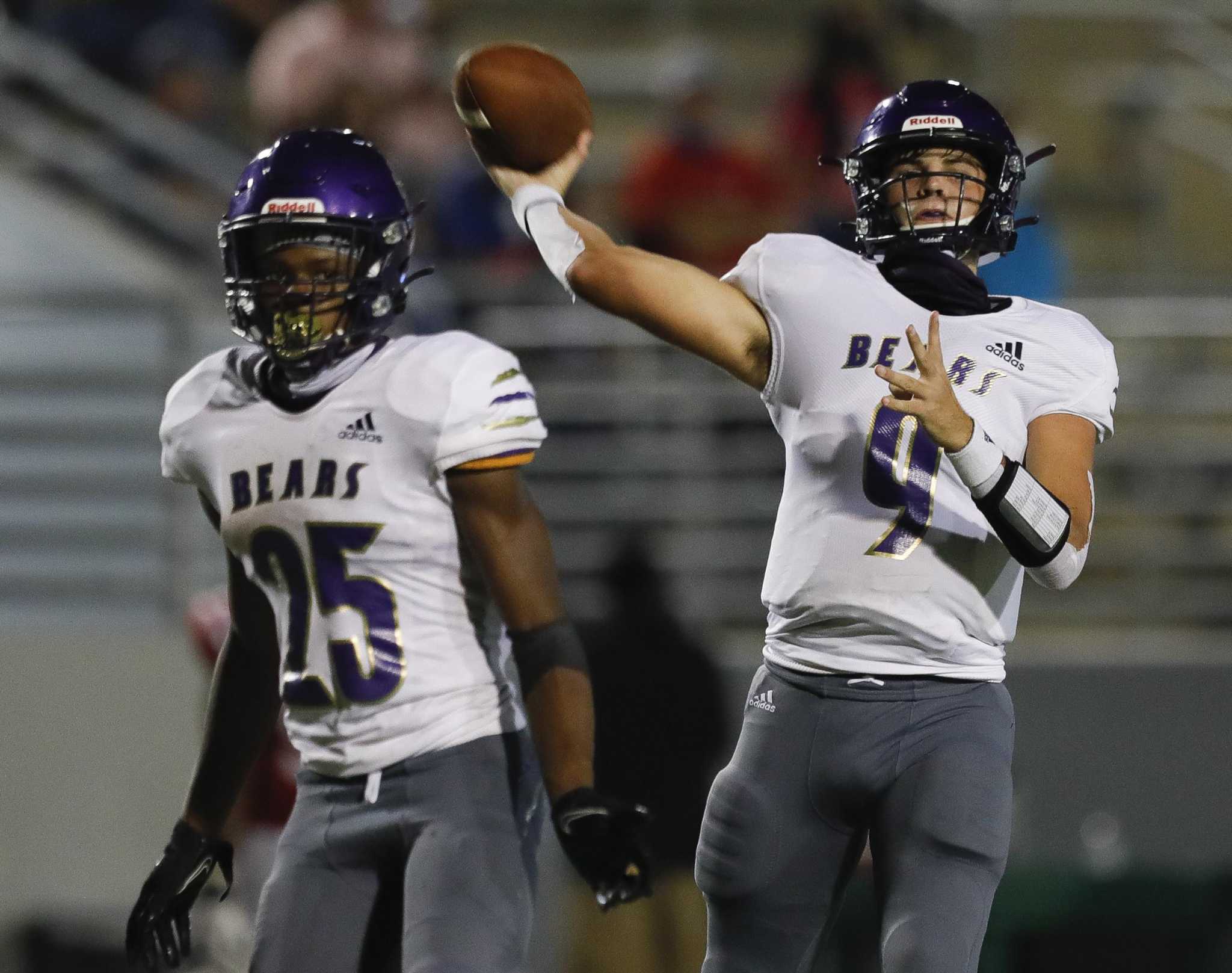 FOOTBALL: Bears, Lions earn all-district mentions