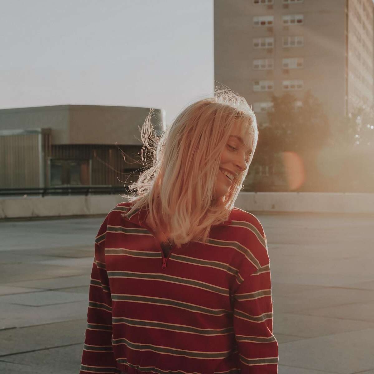 Singer Glory Addie from salon to dream record in 2020