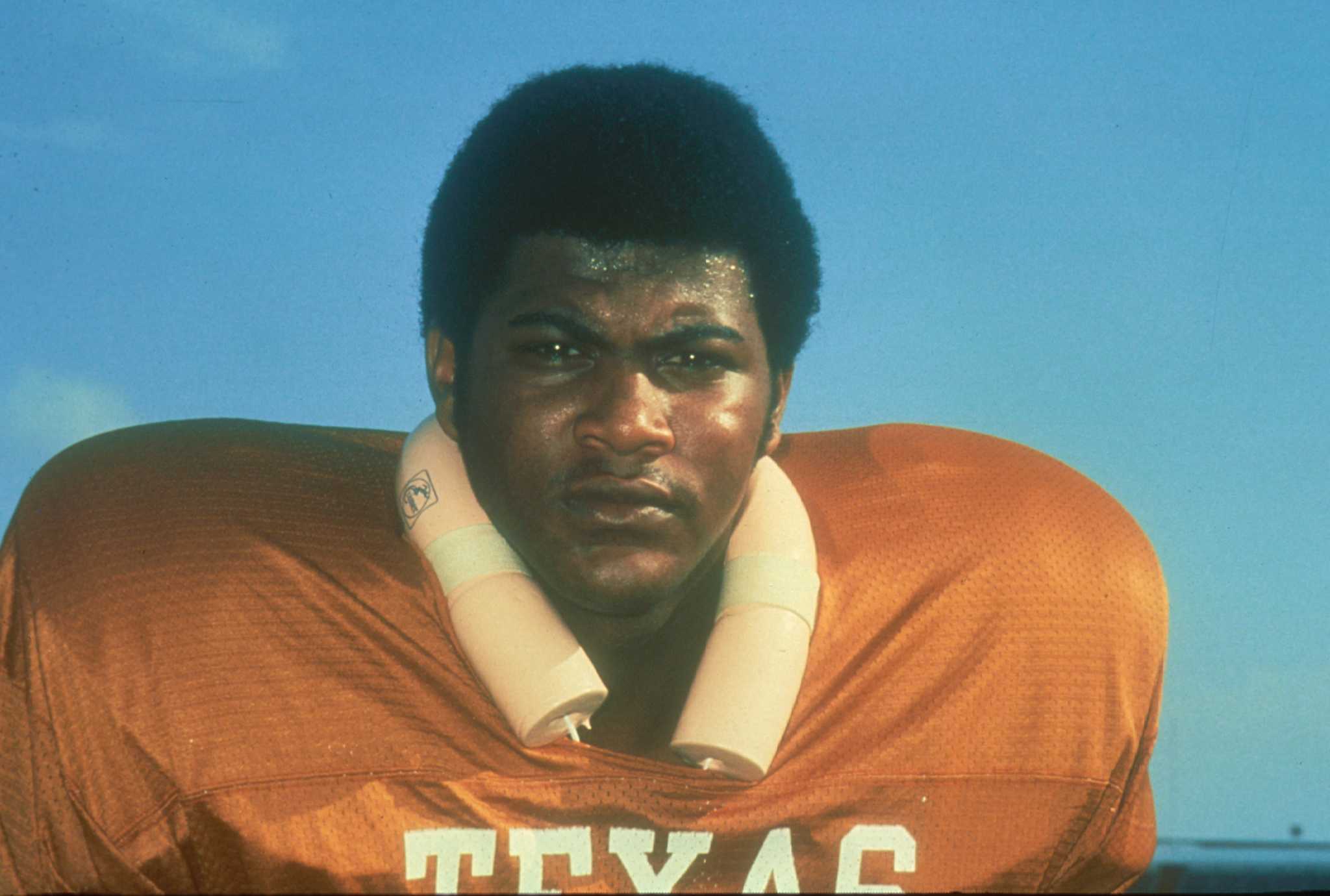 Texas' Kenneth Sims named to College Football Hall of Fame