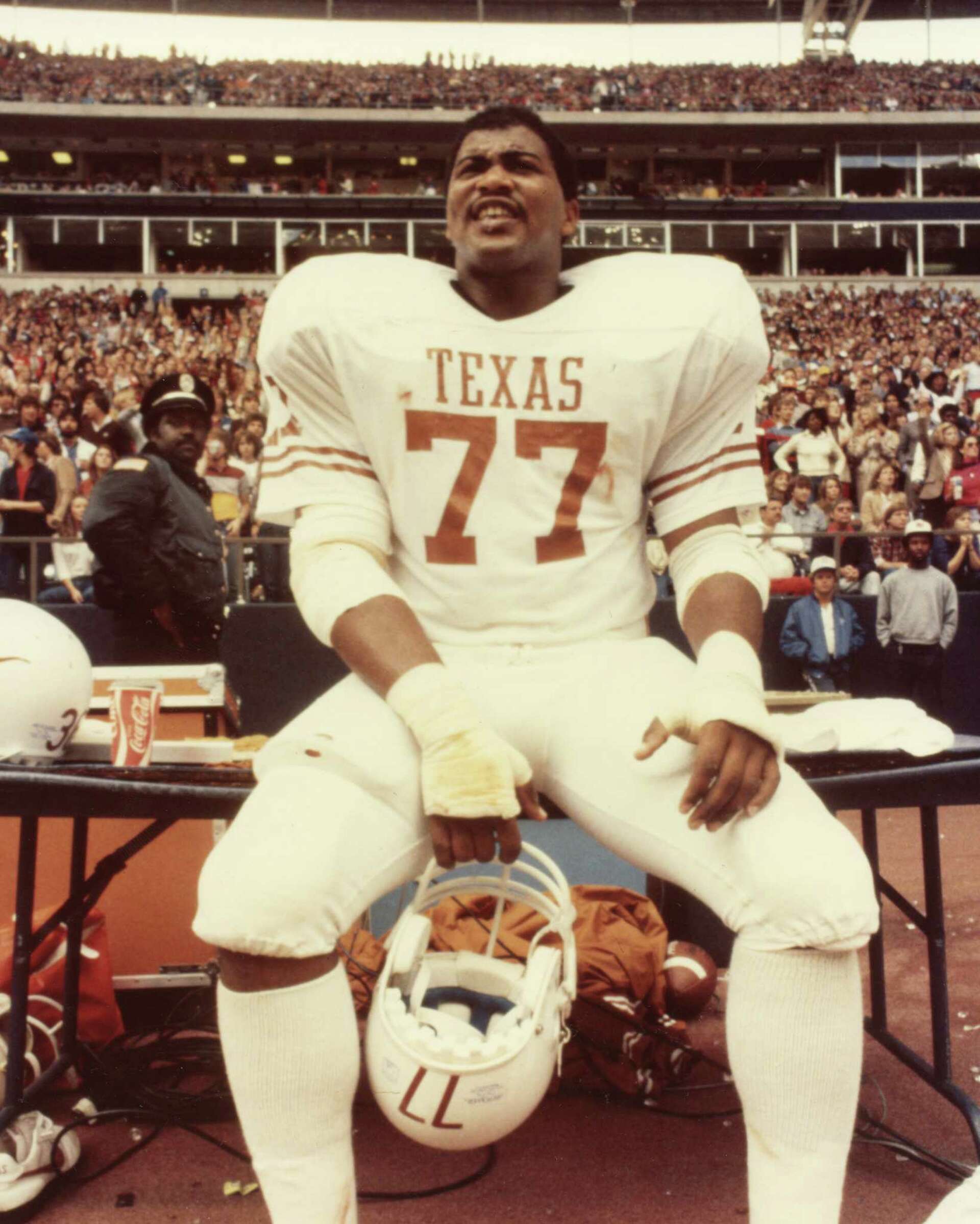 Kenneth Sims: Former Texas defensive line great dies at age 65
