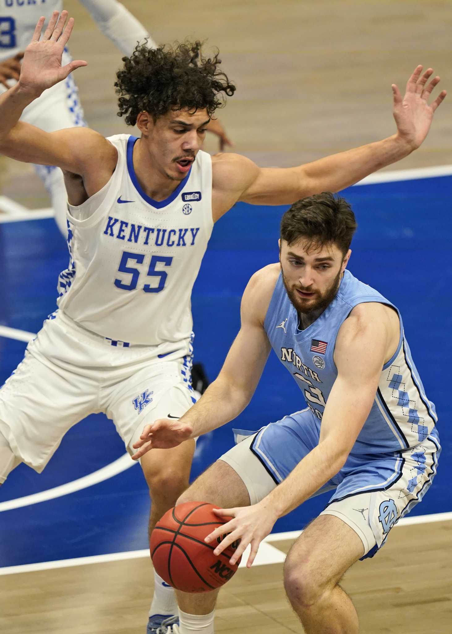 Former Guilderland basketball star Andrew Platek enrolls at Siena