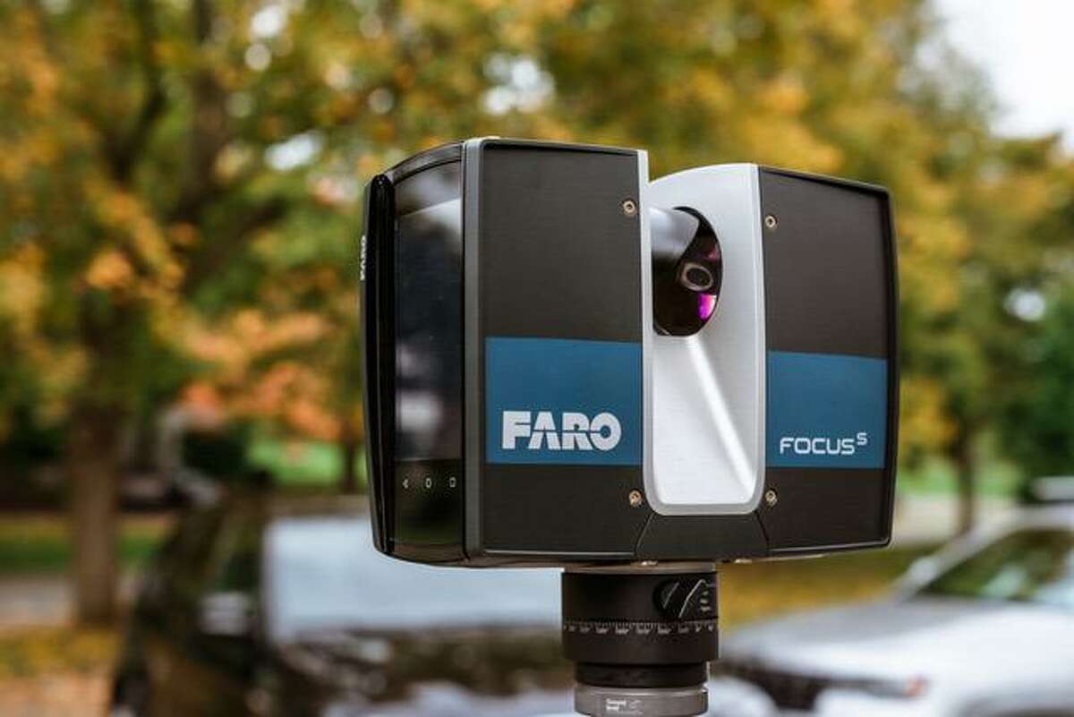 Darien Foundation awards police department technology grant