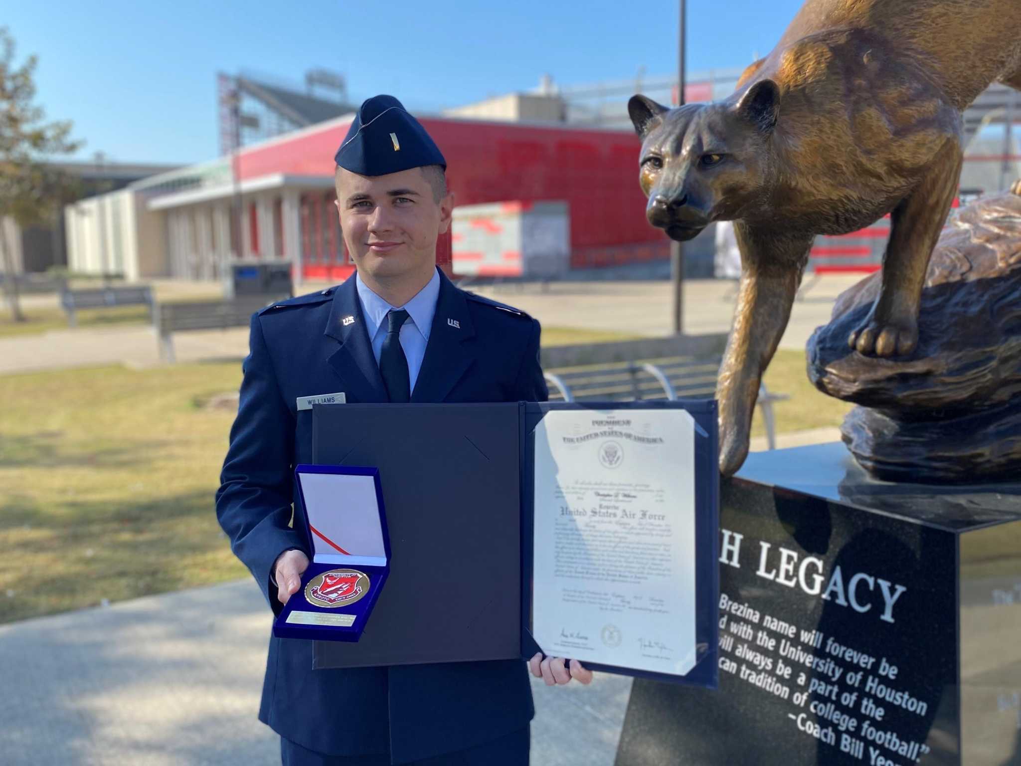 Pair of UH cadets to join the US Space Force