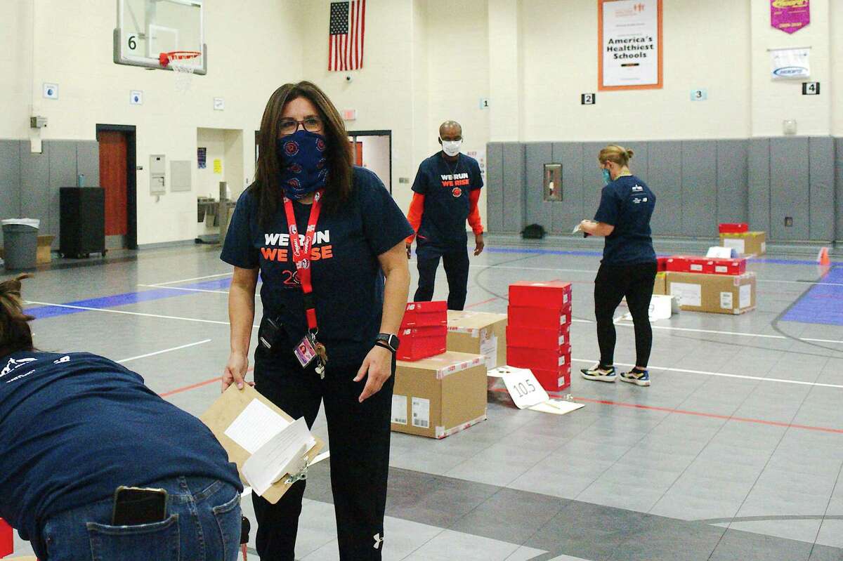Pasadena ISD school’s kids in shoe heaven after surprise gift
