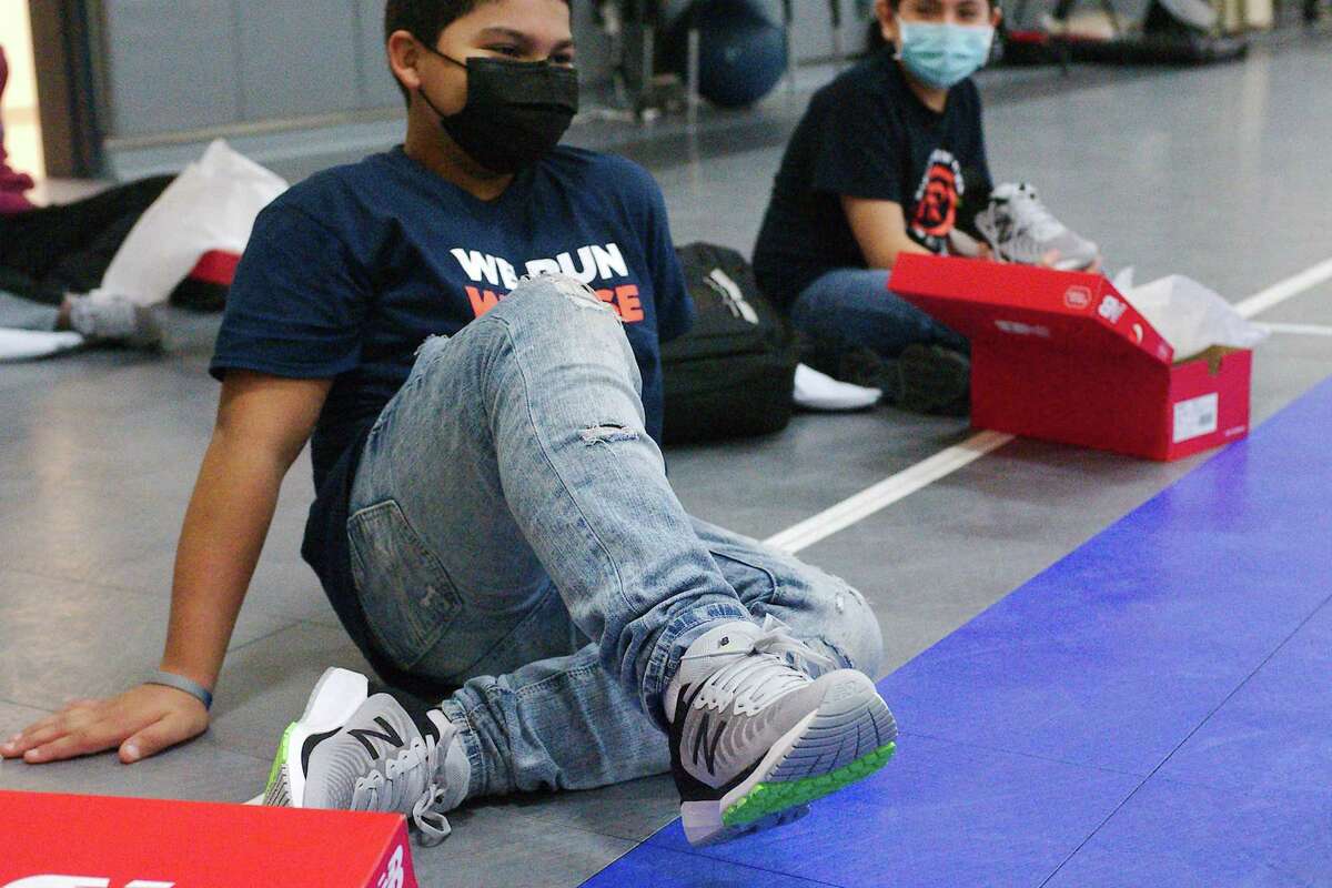 Pasadena ISD school’s kids in shoe heaven after surprise gift