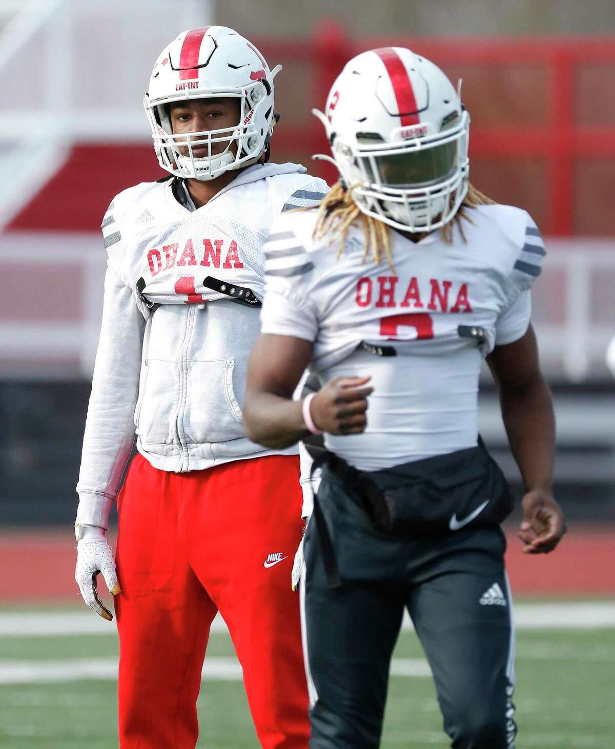 Football: Crosby seniors savor last practices before ‘business trip’ to ...