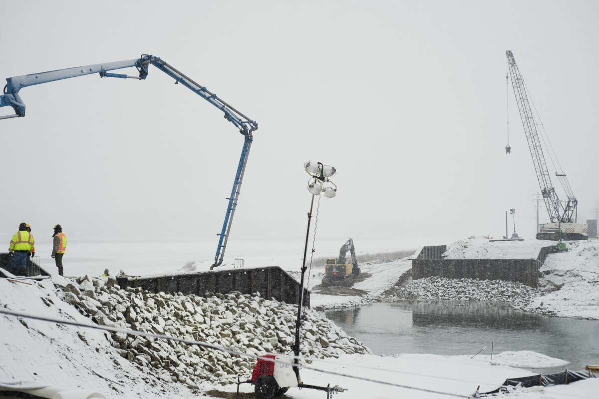 Temporary M-30 bridge final piece in connecting lake communities