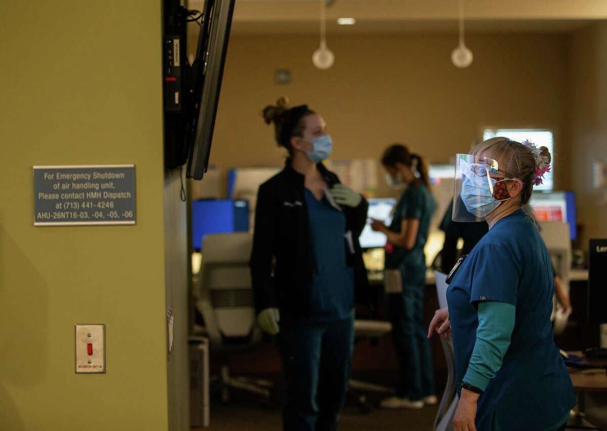 Job offers of up to $12,000 a week lure Houston nurses to COVID-19 hot ...