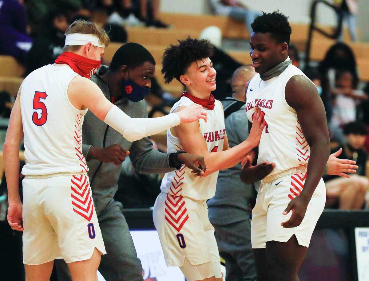 BOYS HOOPS: Oak Ridge pulls away from Willis for 13-6A win