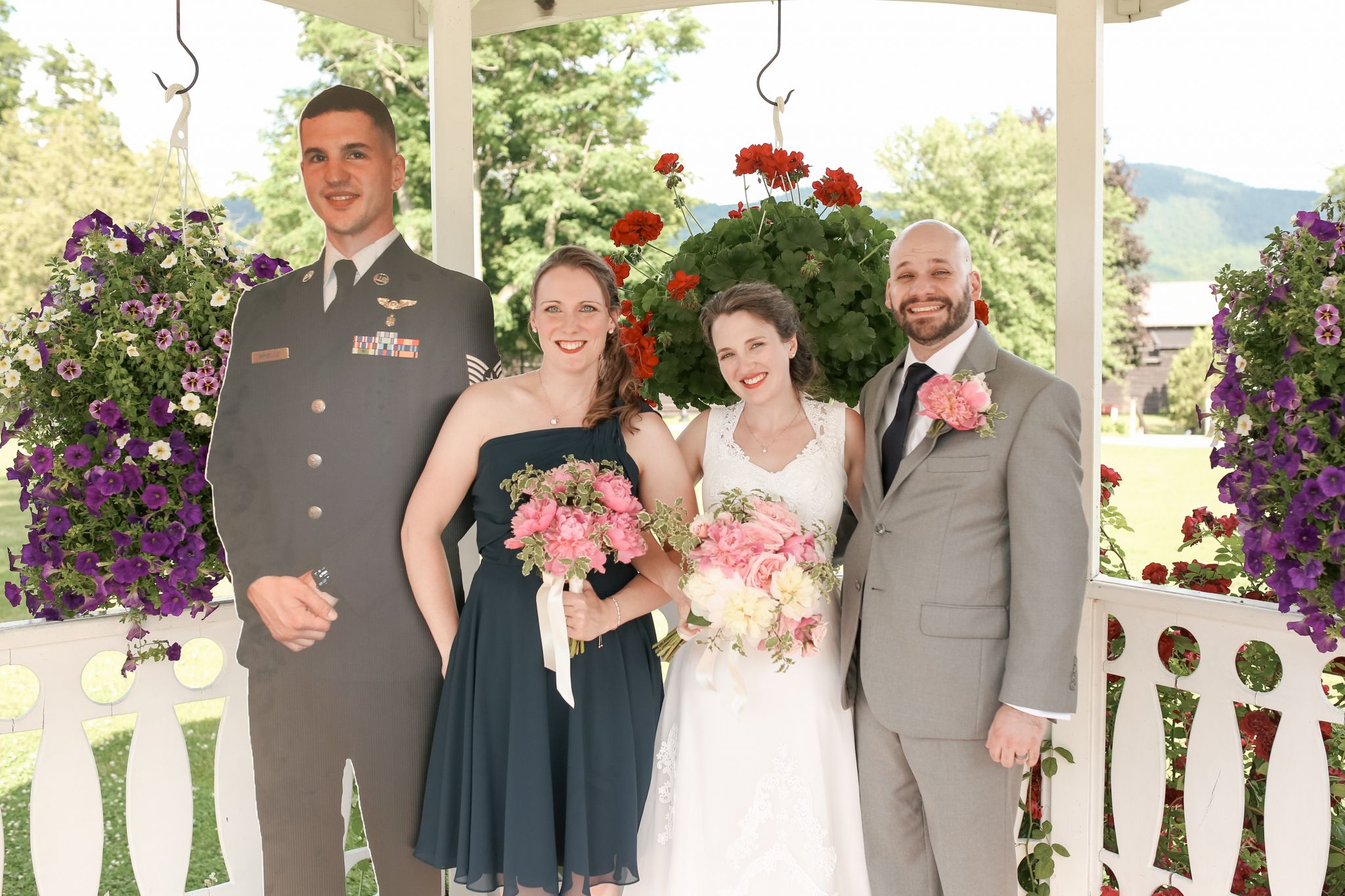 How to remember and honor deceased loved ones on your wedding day