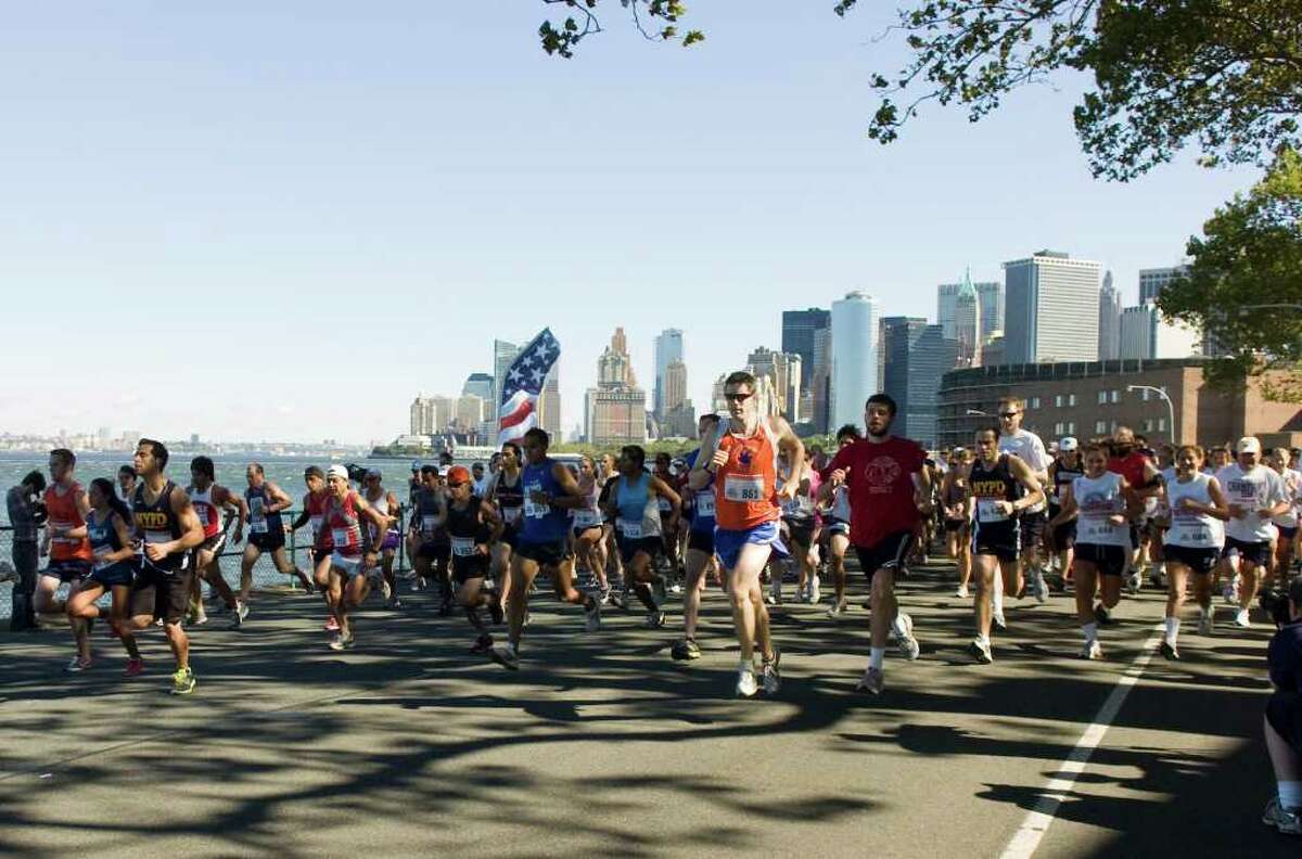 More than a thousand run to honor 9/11 victims