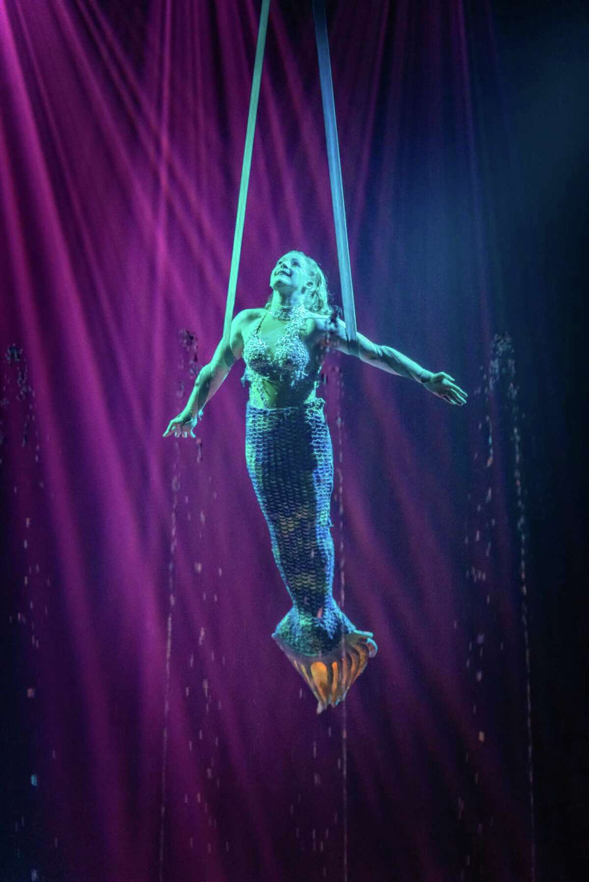 ‘Vegas style’ Water Circus coming to Katy Mills Mall