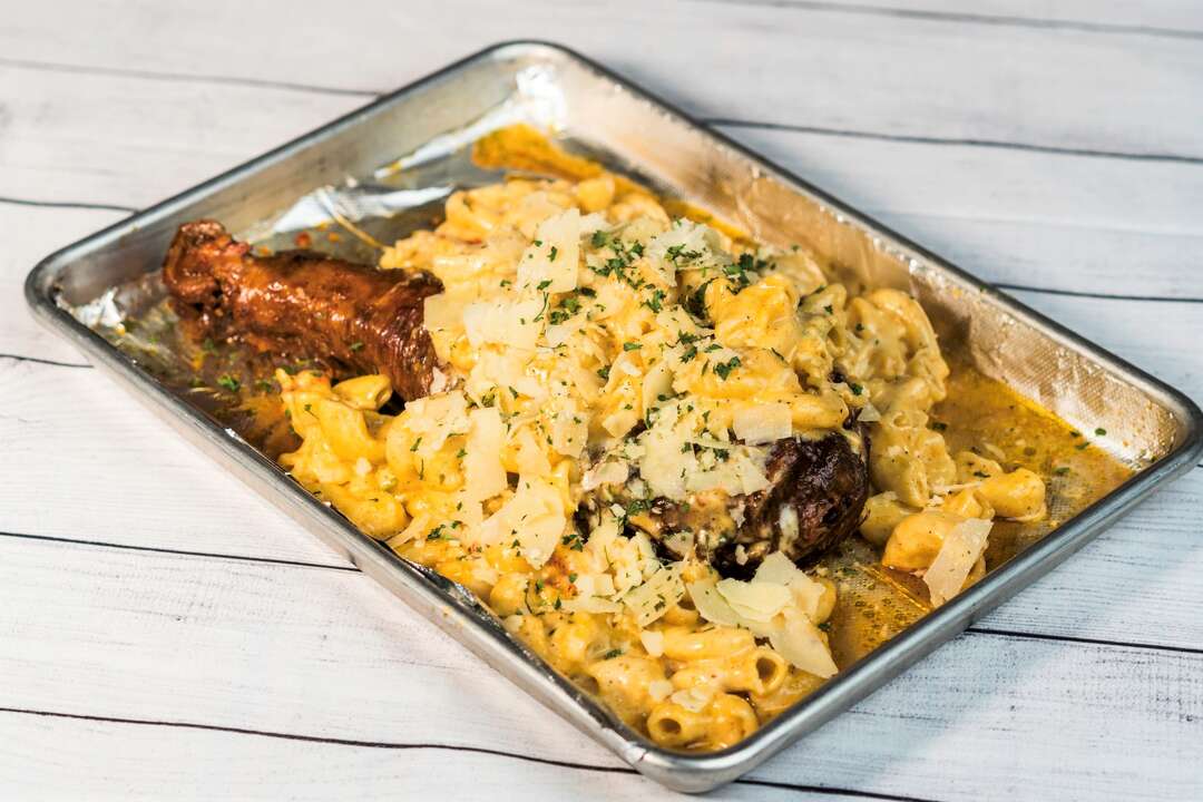 Houston's Turkey Leg Hut unveils Brazoria County food truck