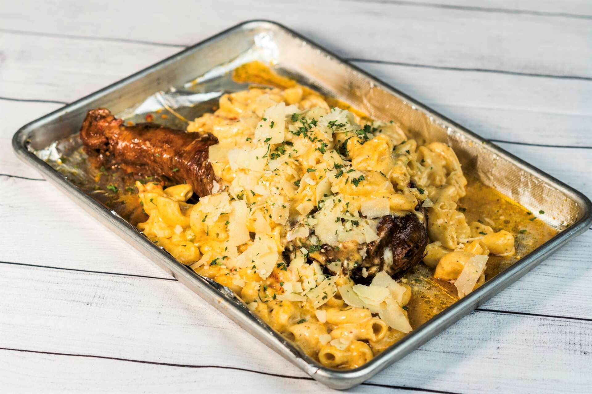 Houston's Turkey Leg Hut unveils Brazoria County food truck