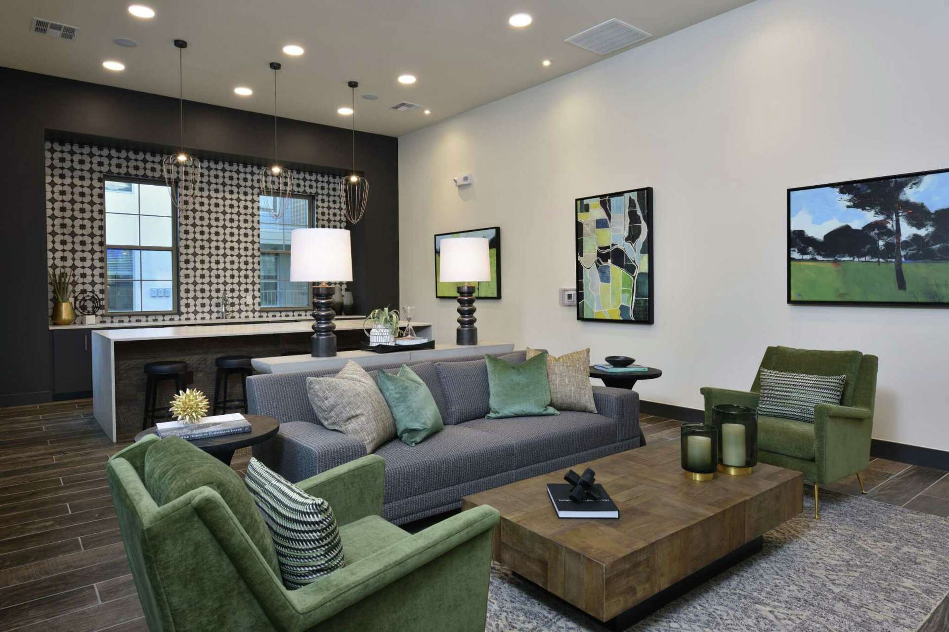 New 300-unit luxury apartment complex opens in Spring