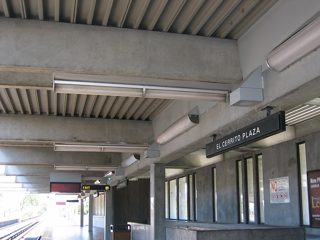 Stabbing on BART platform at El Cerrito Plaza sends one person to hospital