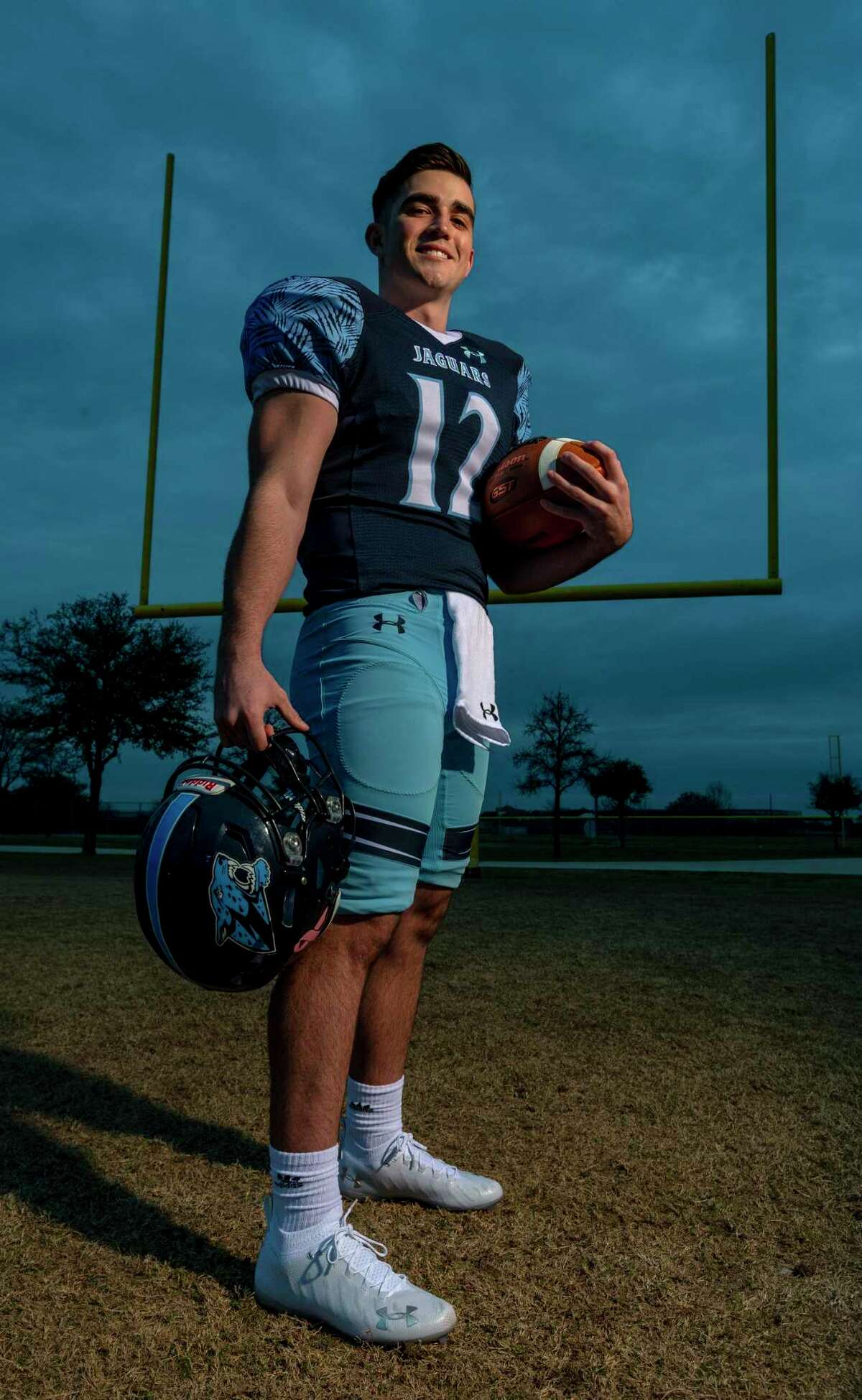 Ty Reasoner, Micah Young head up E-N All-Area football teams