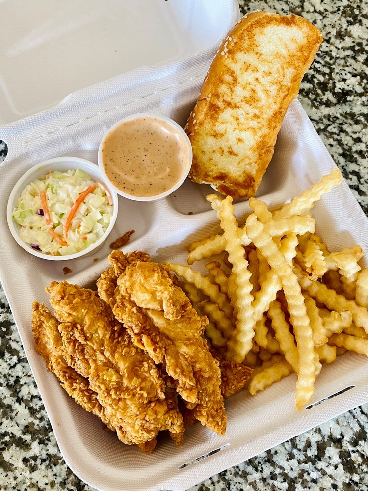 Popular fast food chain Raising Cane's is finally making its way to the ...