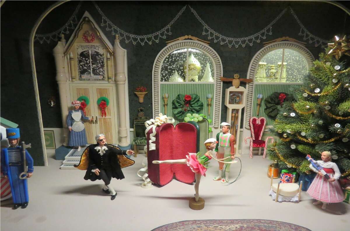 Steiner Look-Alikes right at home at Art Institute