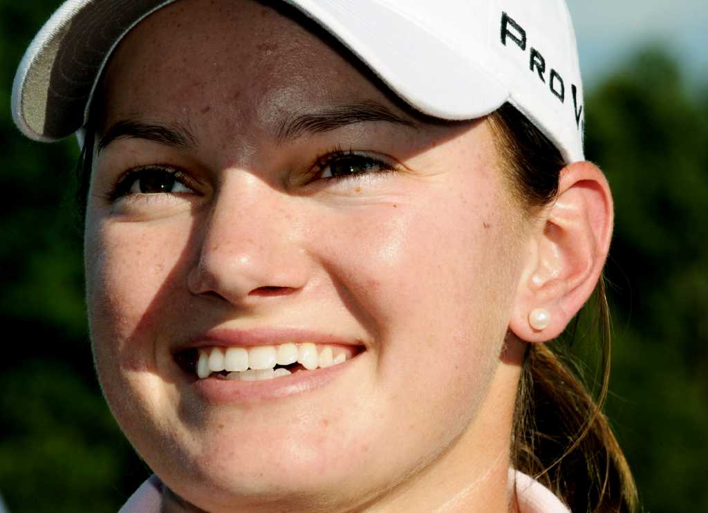 One golf playoff, two winners
