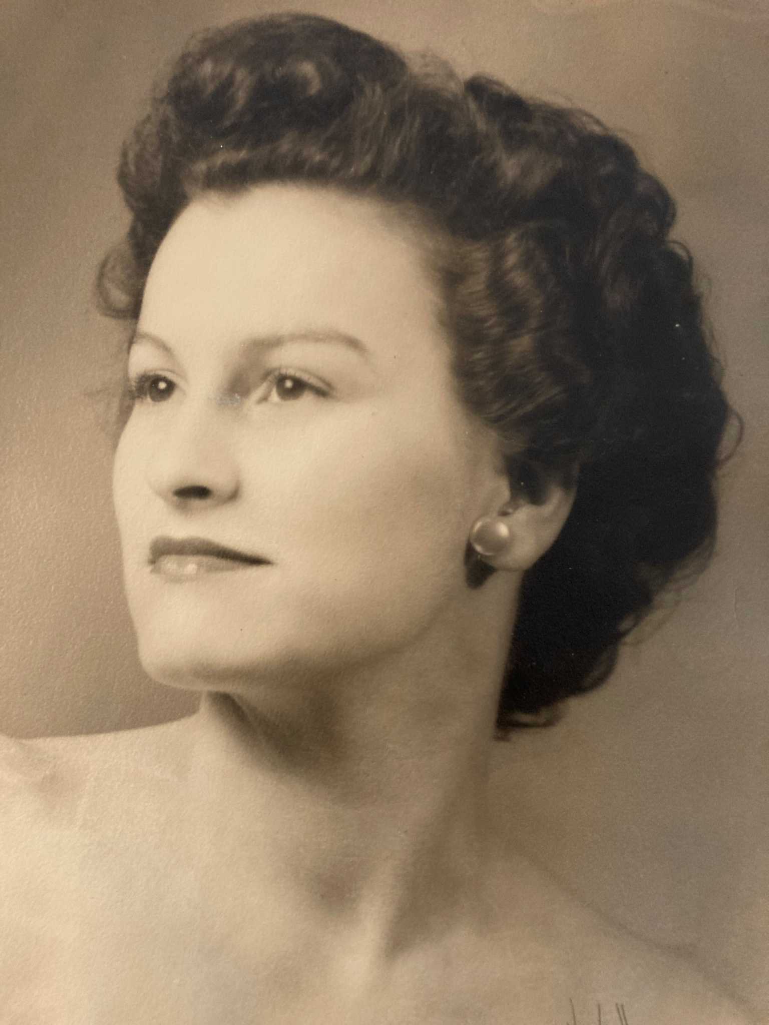 Cecelia Freeman reminisces about Midland life in 20th century