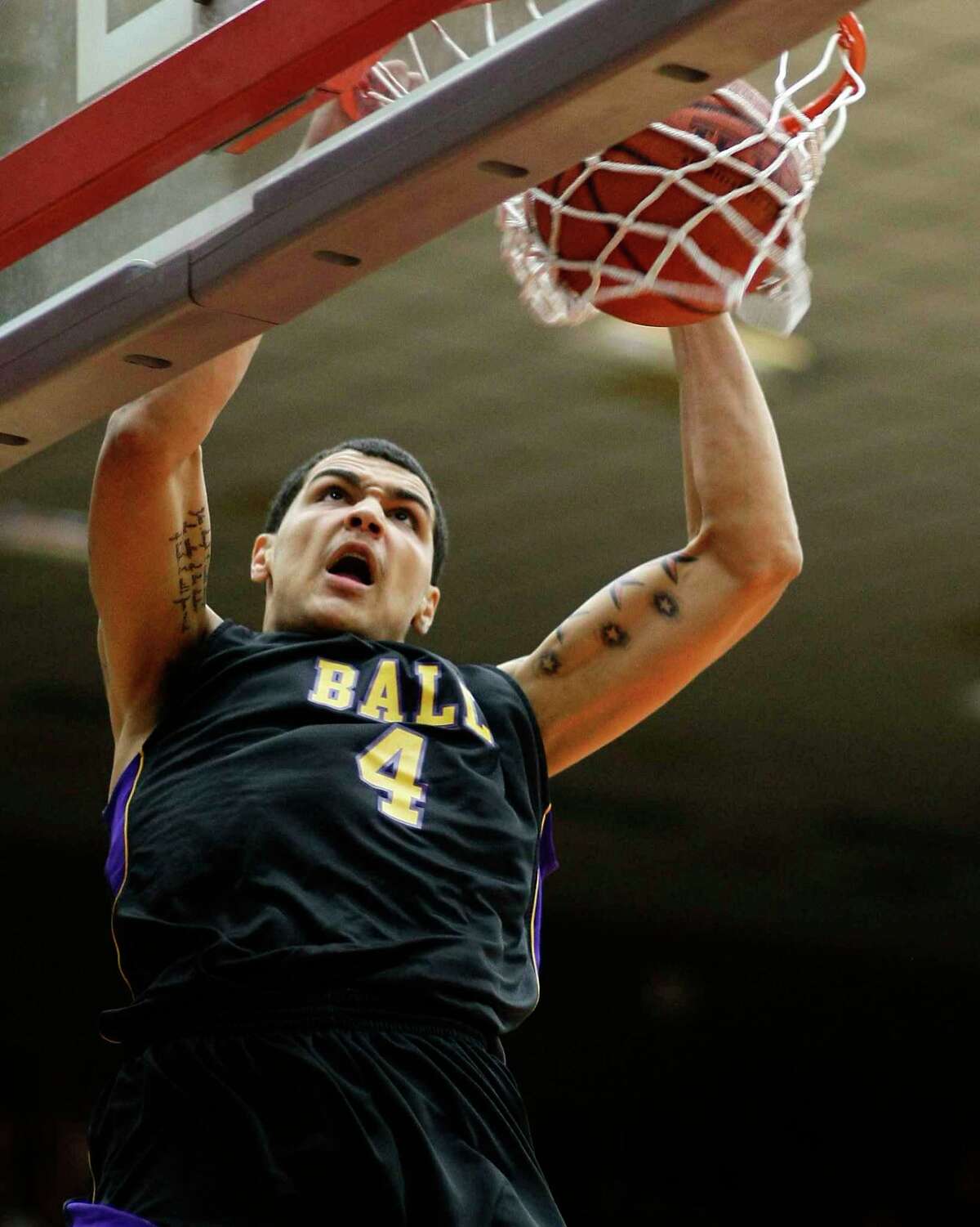 How Mike Evans went from hoops at Galveston Ball to Super Bowl in Tampa Bay