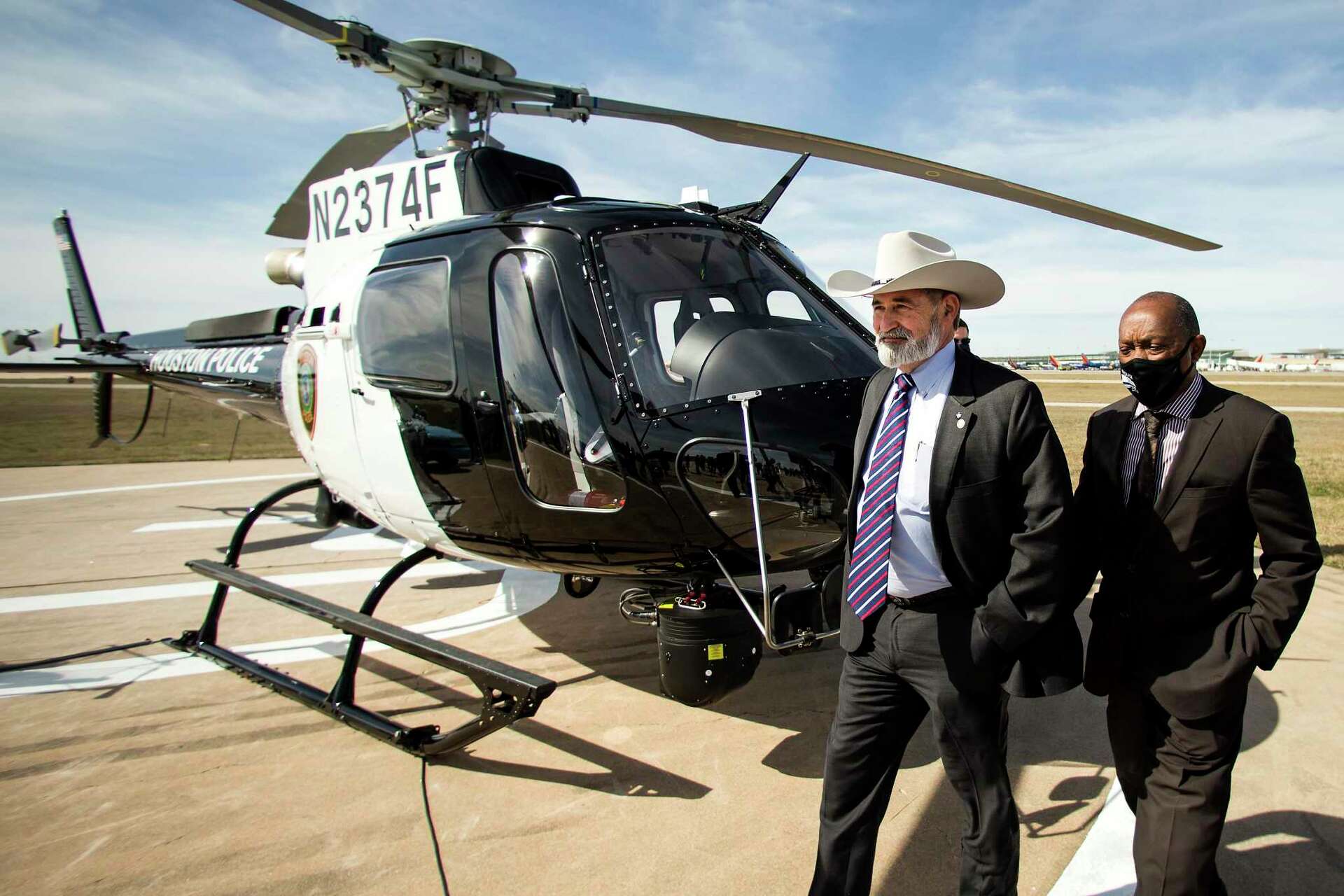Houston police unveil new Airbus helicopter dedicated to fallen officer ...