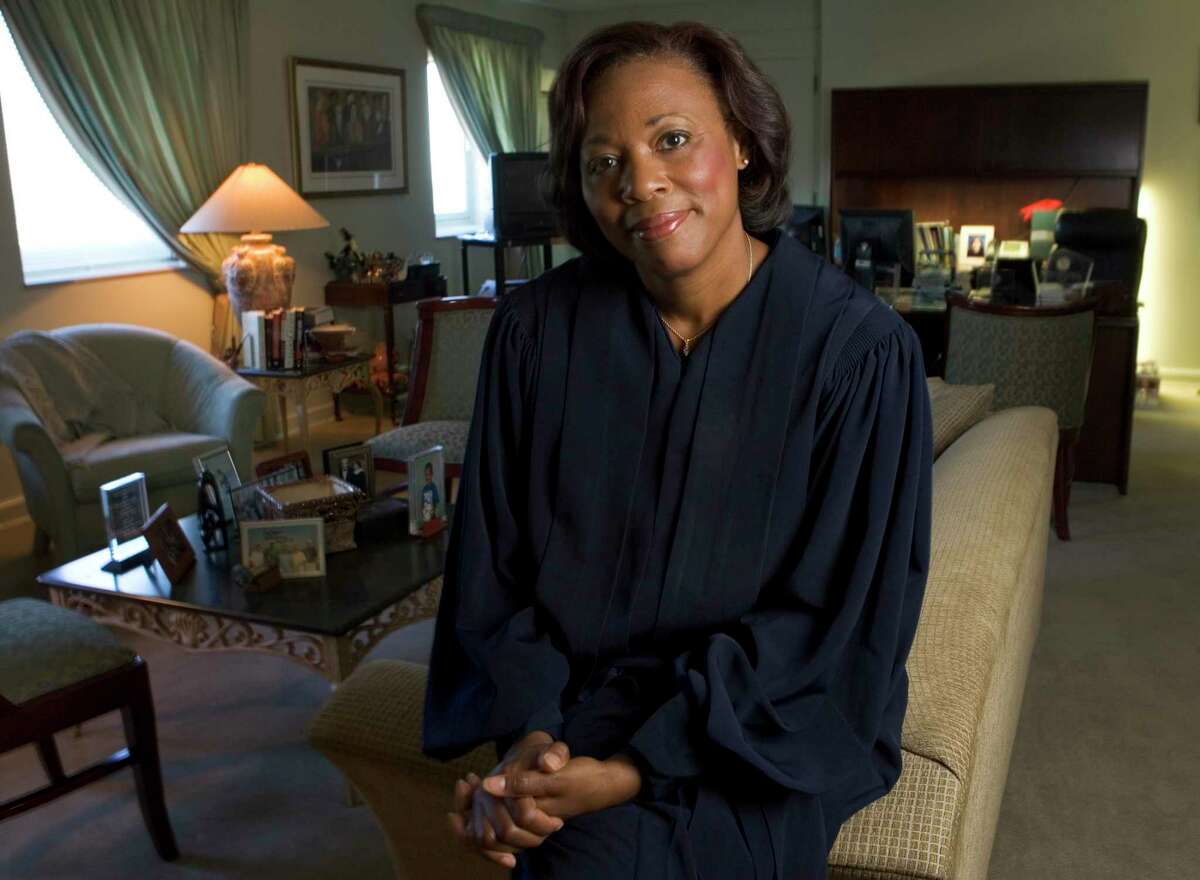 Clinton appointee who began as youngest judge in US to retire from ...