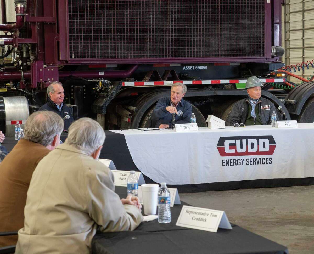 Abbott on Payton’s criticisms: Economy was ‘marginally’ impacted by COVID