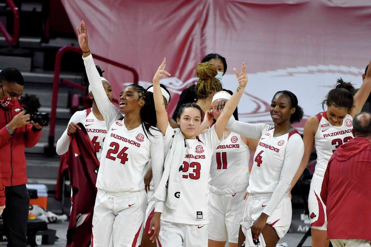 No. 19 Arkansas upsets third-ranked UConn
