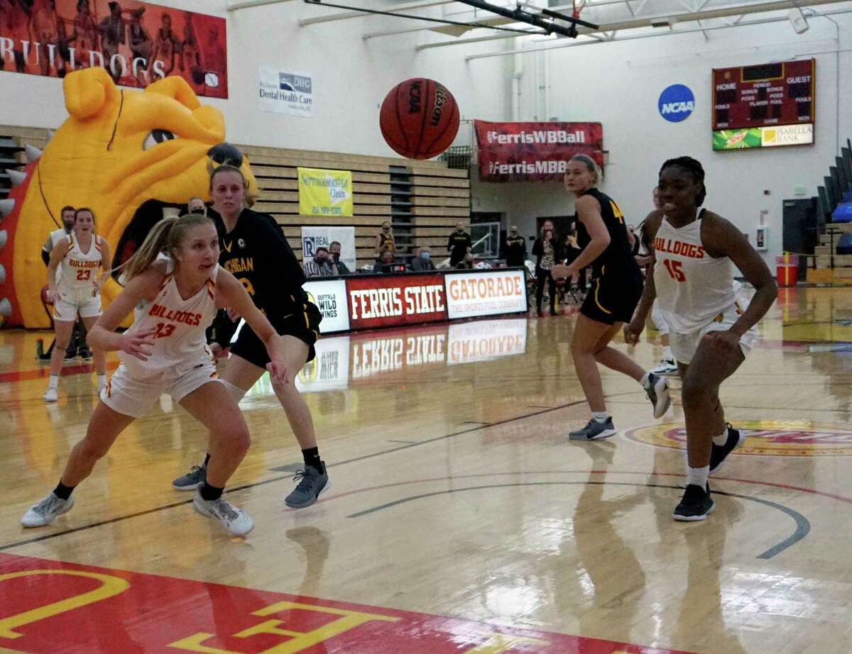 Ferris State ladies can't get shots to fall in home loss to Michigan Tech