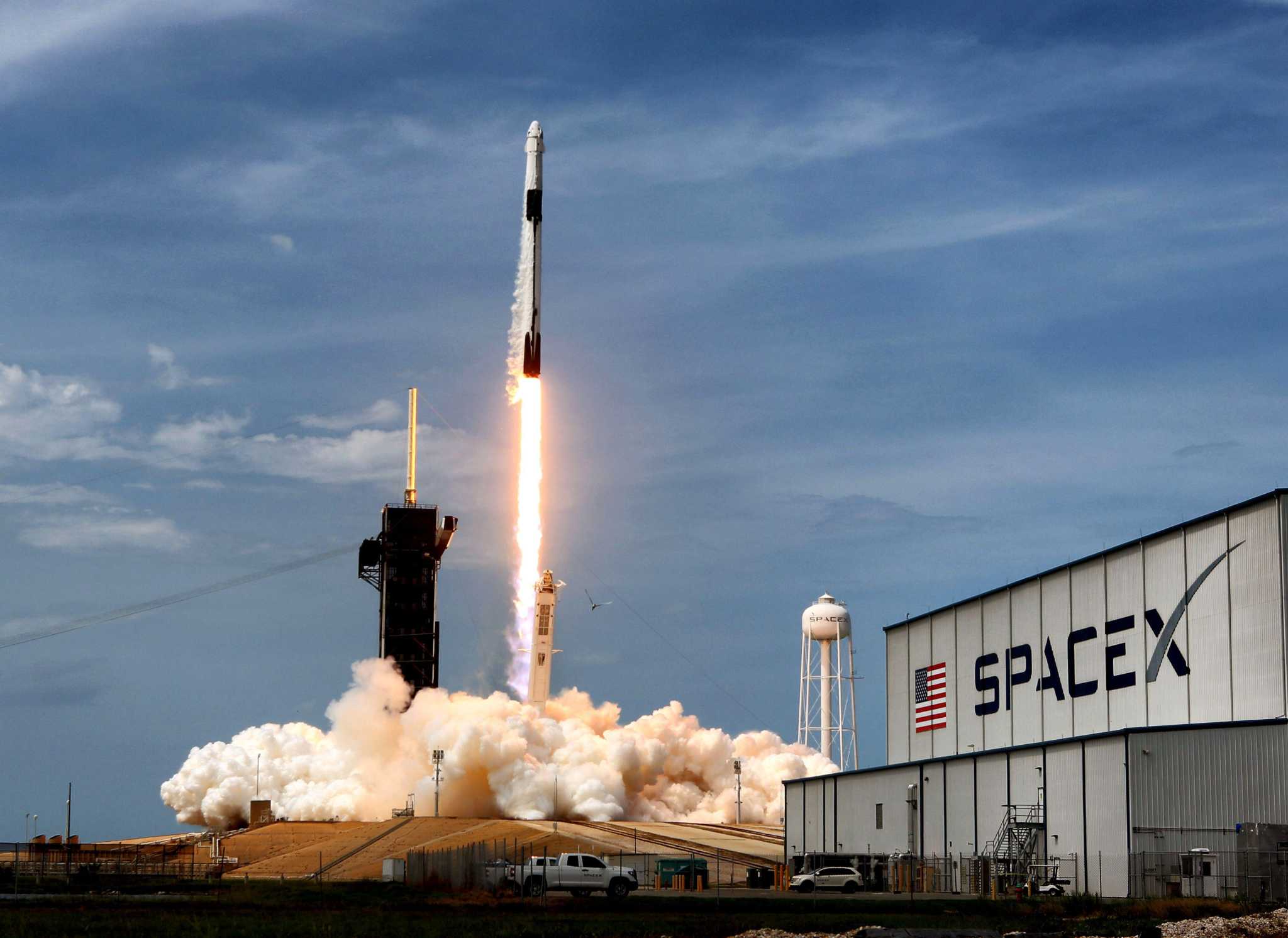 SpaceX, tech entrepreneur Jared Isaacman invite the public to apply for ...