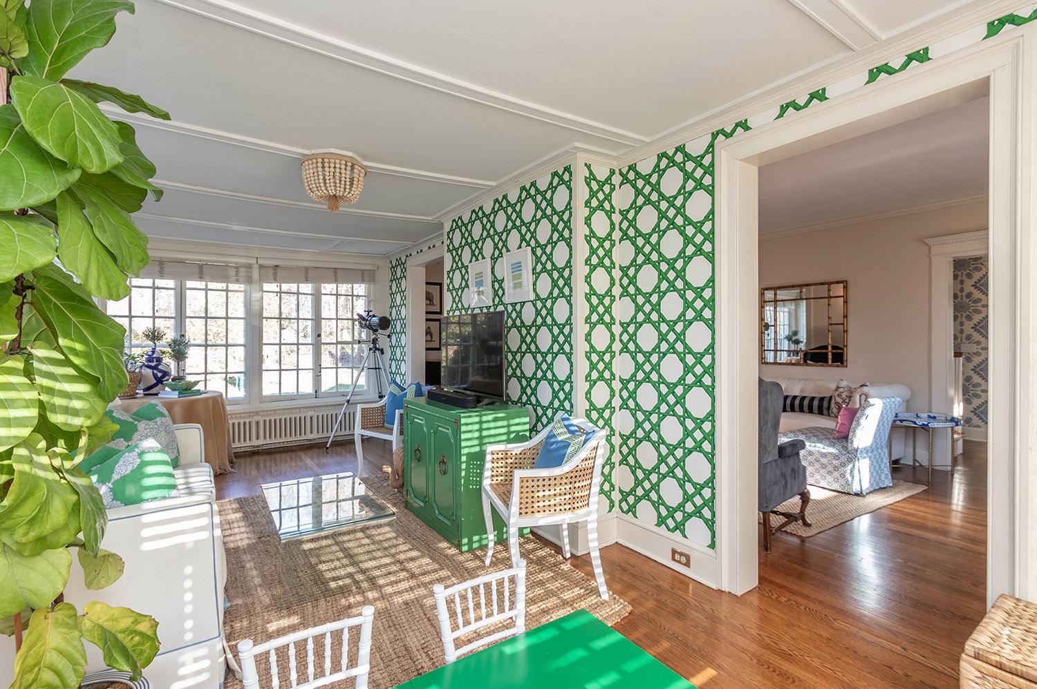 On the Market: Interior designer's traditional Fairfield home with a ...