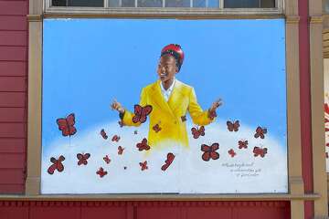 New SF mural celebrates poet Amanda Gorman