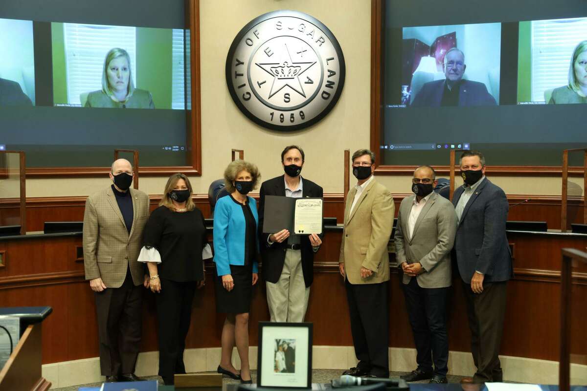 Sugar Land City Council recognizes former US Rep. Pete Olson for 12 ...
