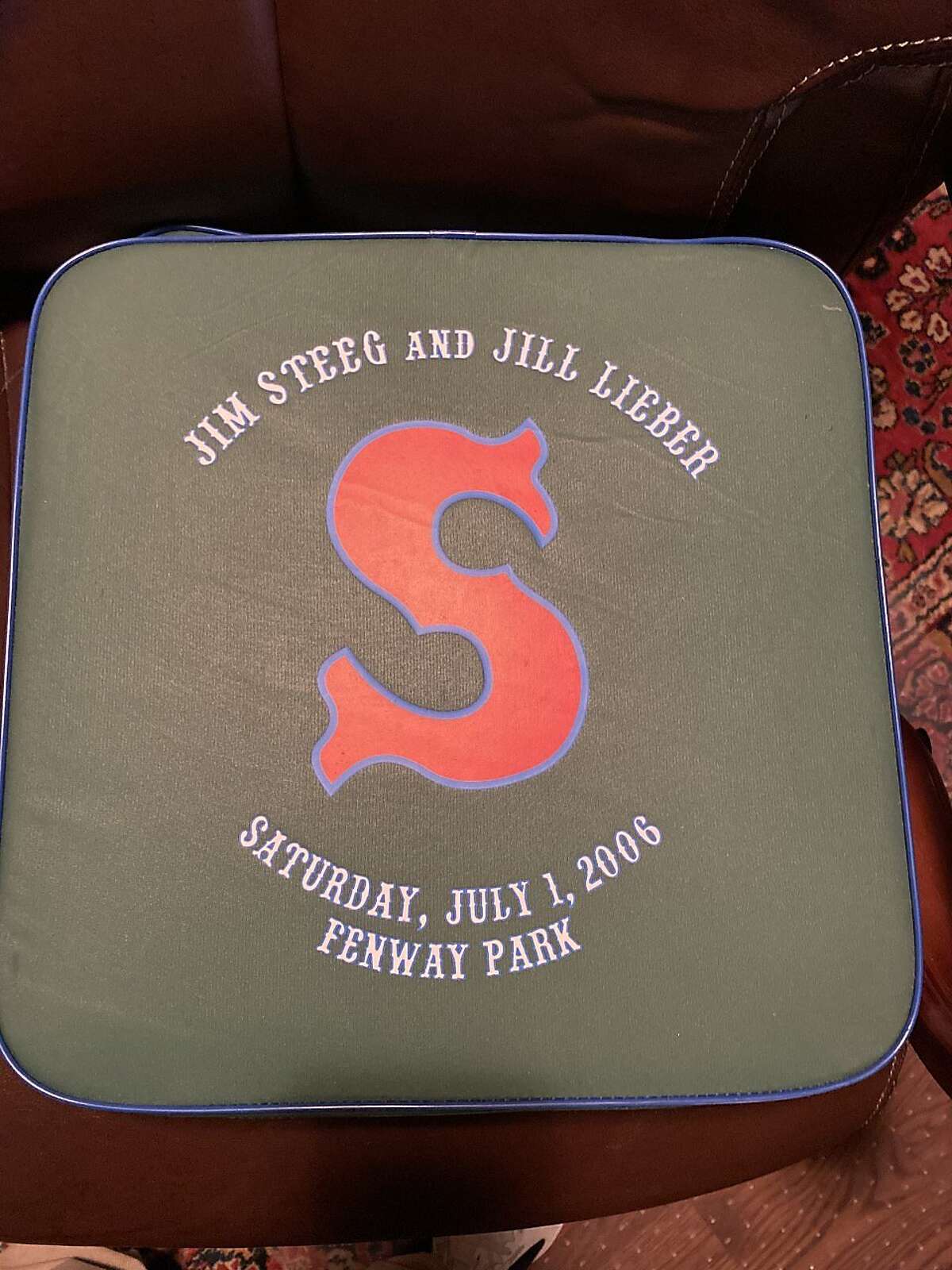 A marketing genius — and Steve Jobs — made free Super Bowl seat pads a ...