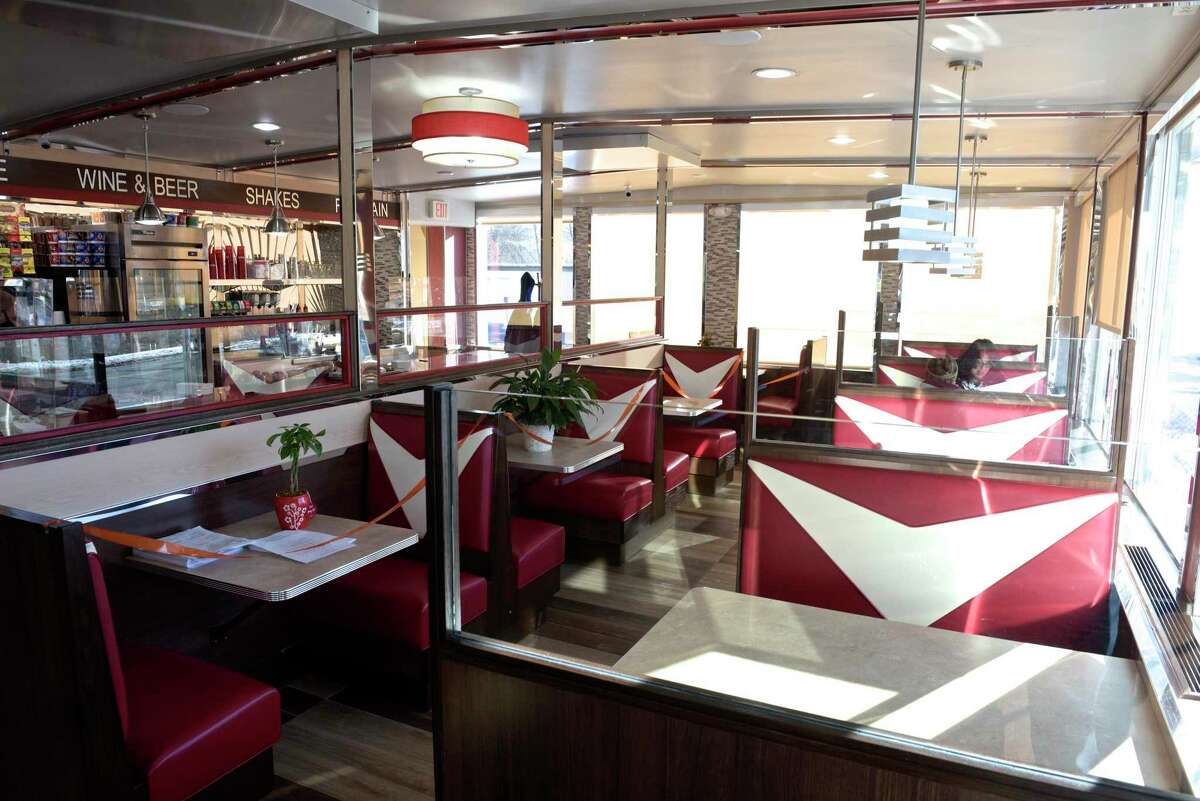 'It brings people together': Old diner gets new life in Brookfield