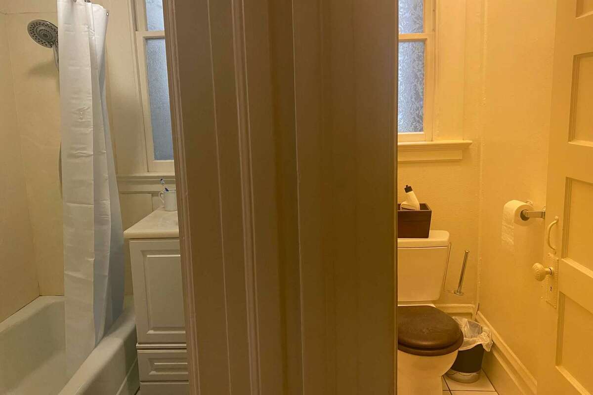 The weird story behind why there are so many split bathrooms in San ...