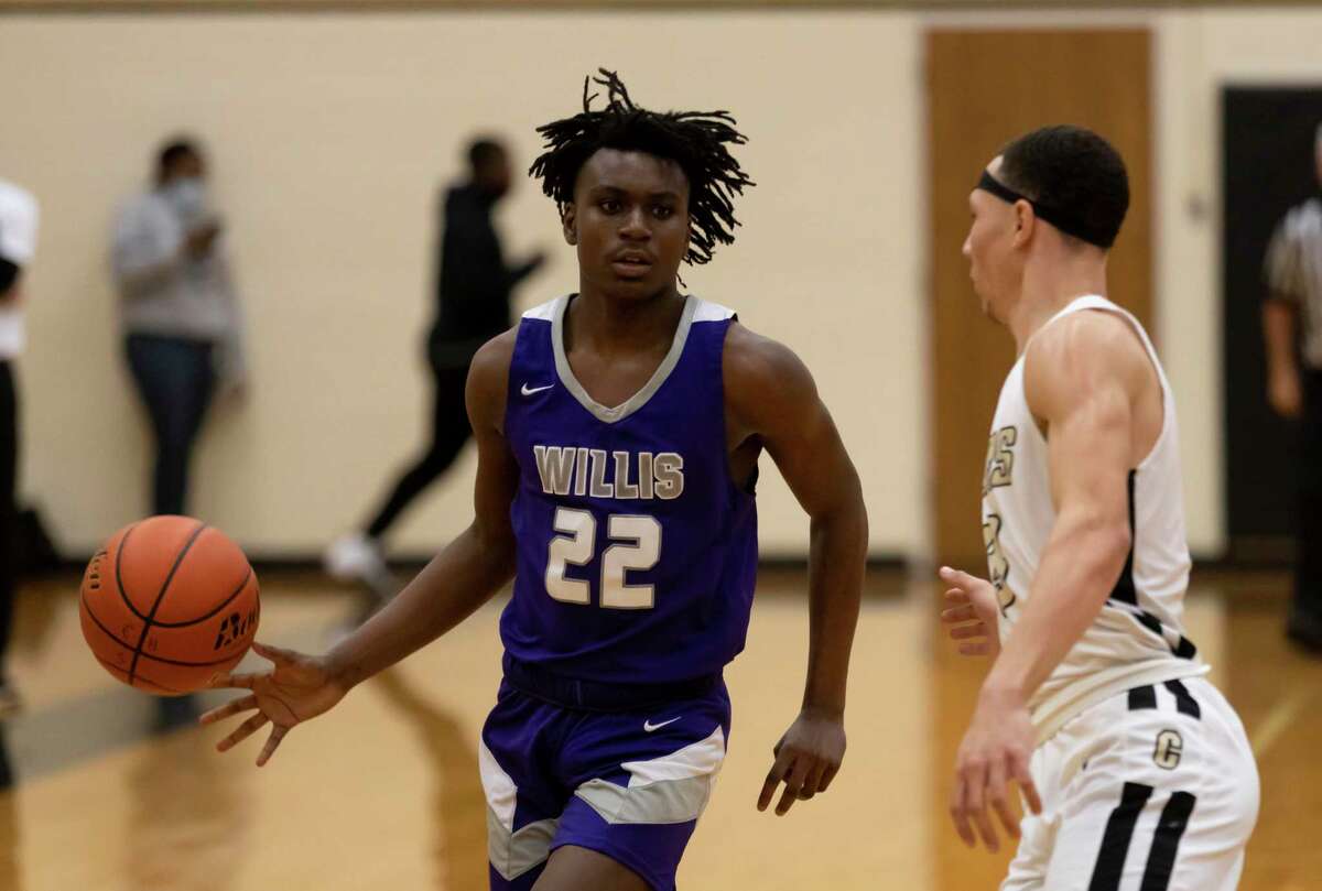 BOYS HOOPS: Conroe holds off Willis, remains in tight playoff race