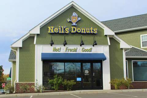 A dozen (plus) Connecticut donut shops