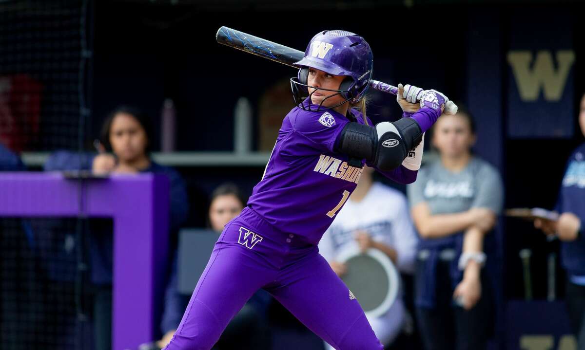 8 reasons to get fired up for University of Washington softball