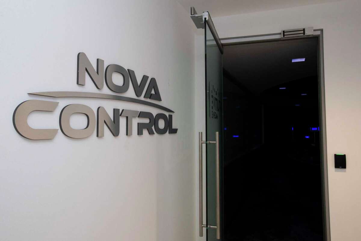 Houston-based Intuitive Machines unveils new mission control center