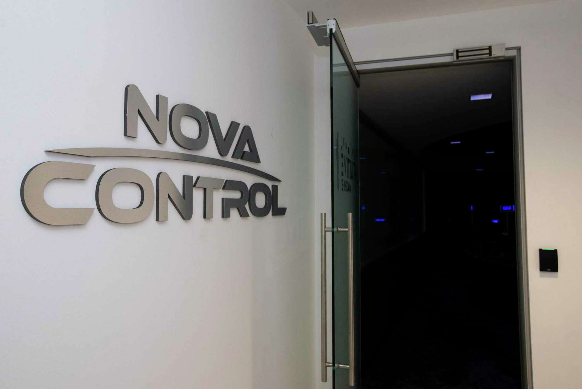 Houston-based Intuitive Machines unveils new mission control center