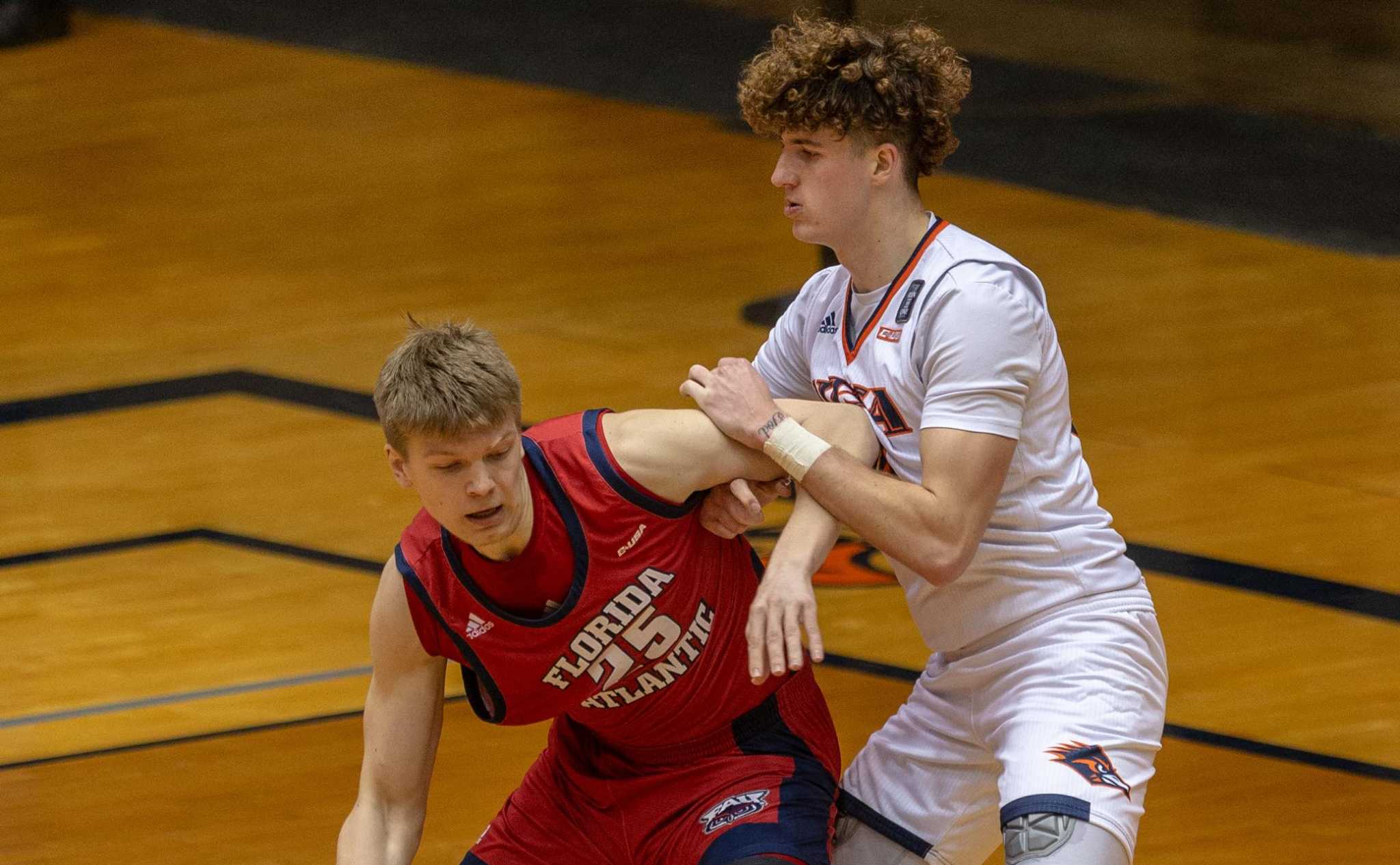 Jacob Germany’s career night propels UTSA to win against FAU