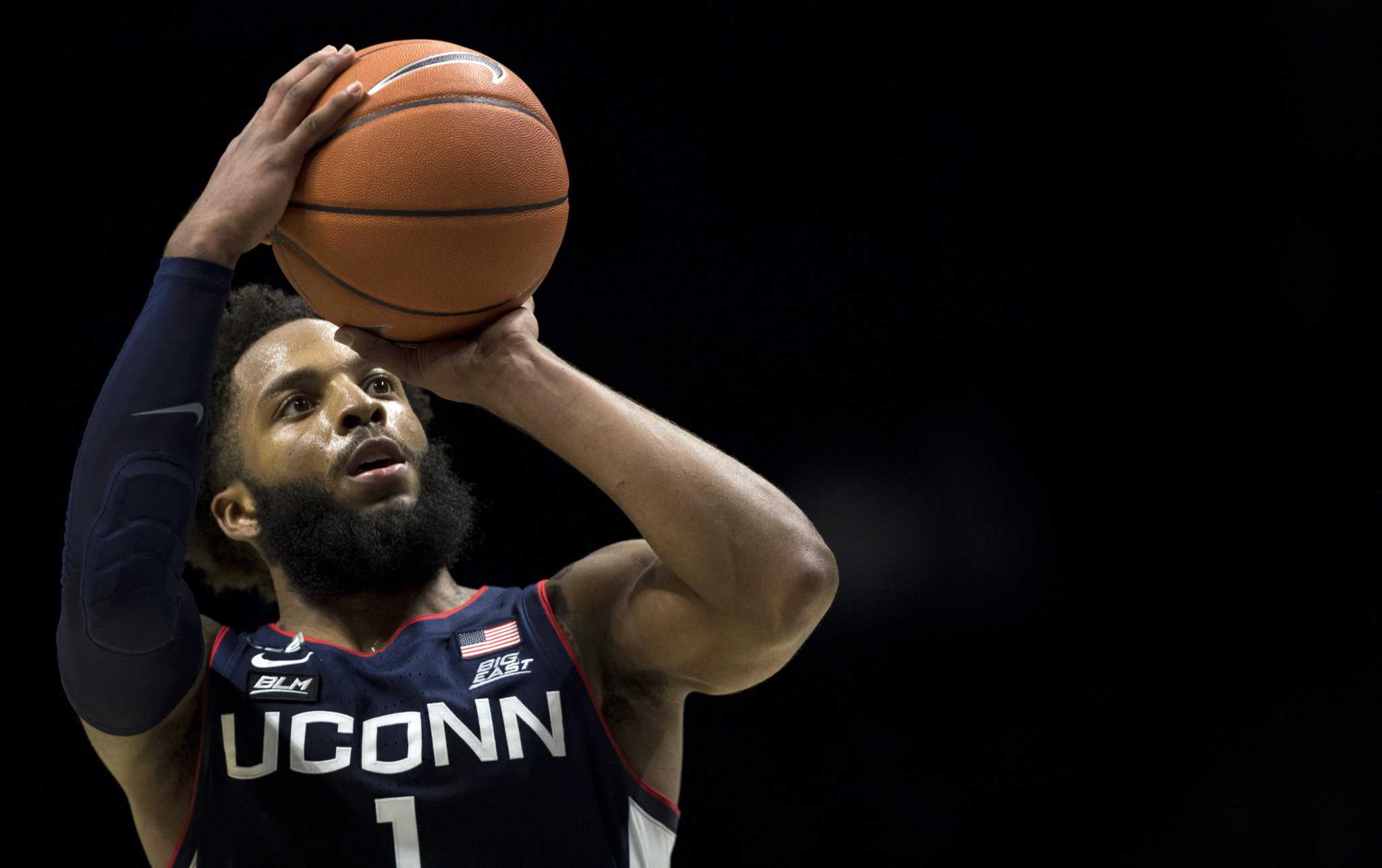 UConn’s R.J. Cole thriving in new role in an eventful second season ...