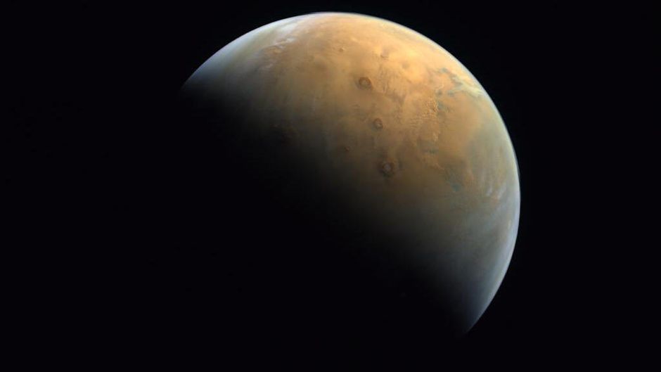 The UAE just captured an amazing photo of Mars