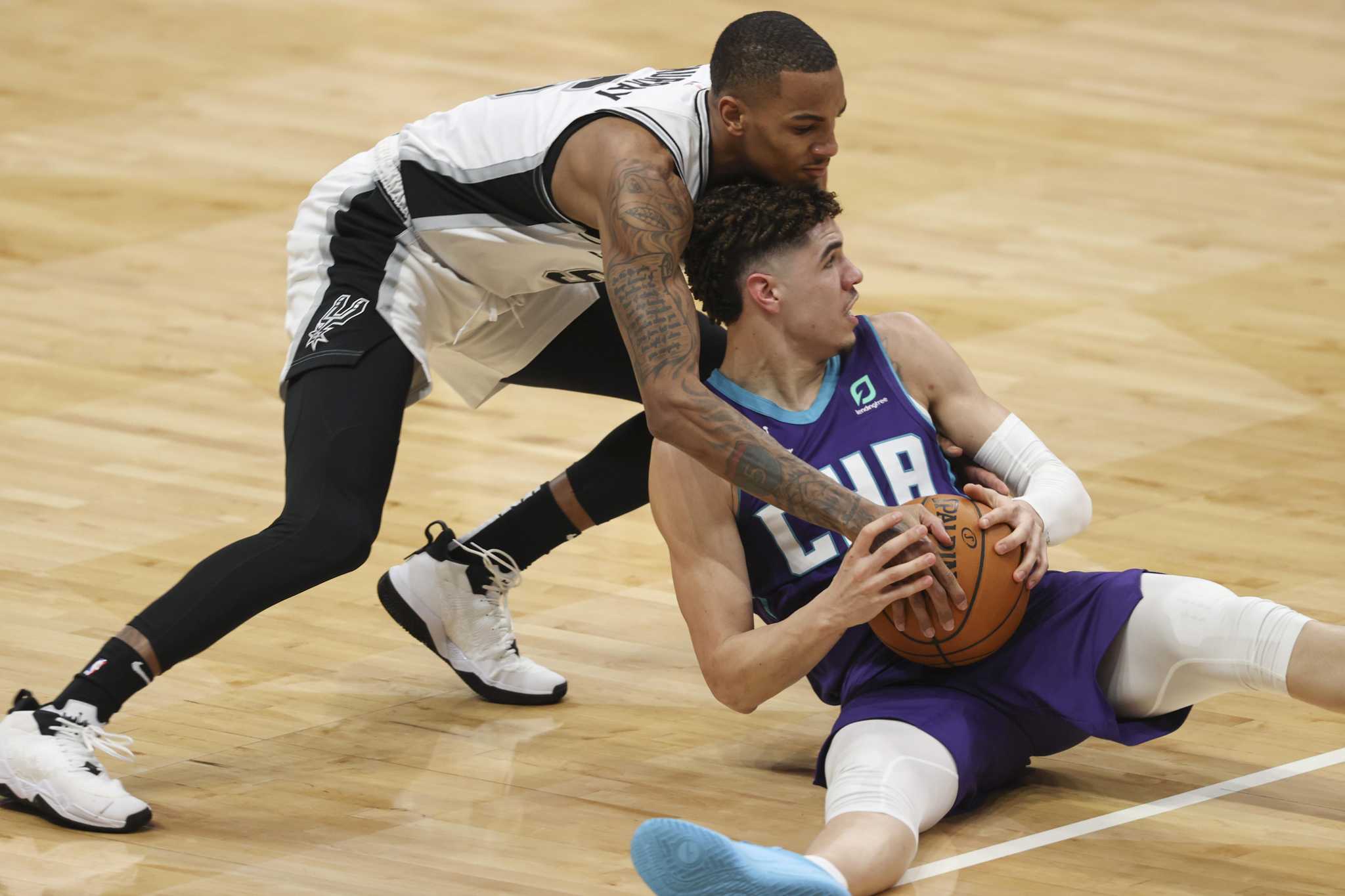 The triple-take: Spurs 122, Hornets 110
