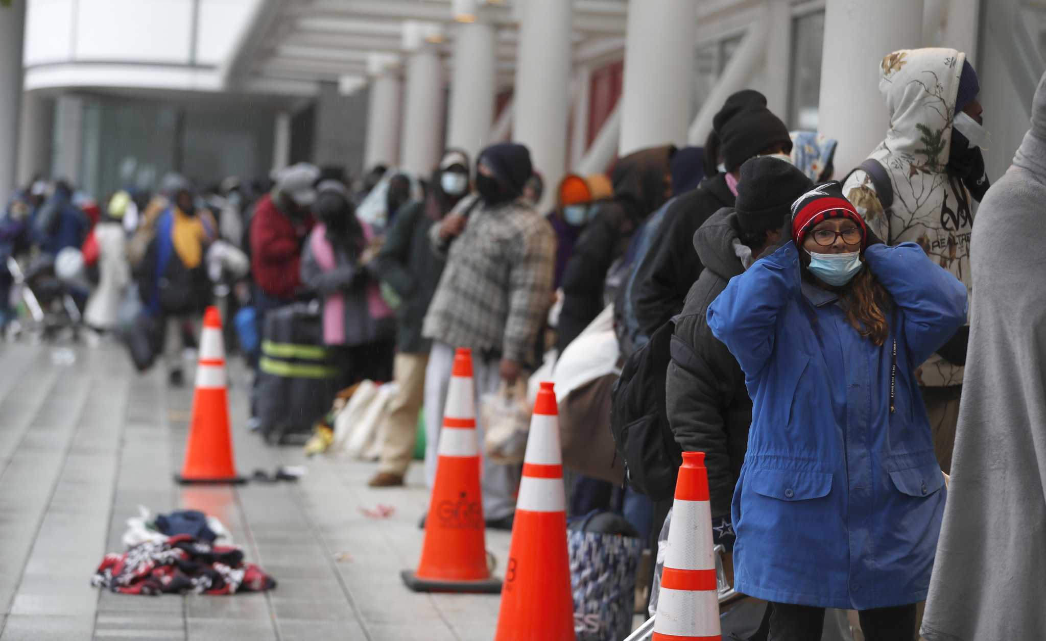 What to do if someone is freezing: FAQ on hypothermia and frostbite